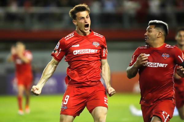 Ñublense queda a 90 minutos de la gloria tras agónico gol de Pío Bonacc ...